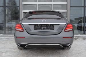 Grey Mercedes-Benz E 350 2017 in Vilnius, with an engine capacity of 2.99 L and mileage of 196 thousand km for 23000 €, photo 8 on AUTOMOTO.COM.LV