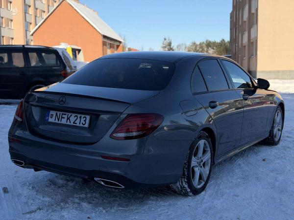 Pelēks Mercedes-Benz E 350 2017 Rokiškis, ar dzinēja tilpumu 2.99 L un nobraukumu 292 tūkst. km par 15450 €, foto 4 vietnē AUTOMOTO.COM.LV