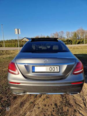 Grey Mercedes-Benz E 350 2017 in Vilnius, with an engine capacity of 2.99 L and mileage of 175 thousand km for 23998 €, photo 5 on AUTOMOTO.COM.LV