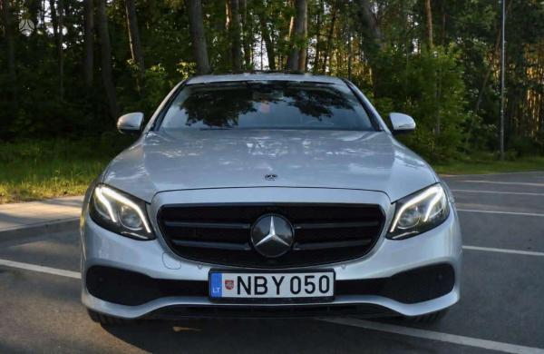 Pelēks Mercedes-Benz E 350 2017 Kauņa, ar dzinēja tilpumu 3.00 L un nobraukumu 200 tūkst. km par 18800 €, foto 3 vietnē AUTOMOTO.COM.LV