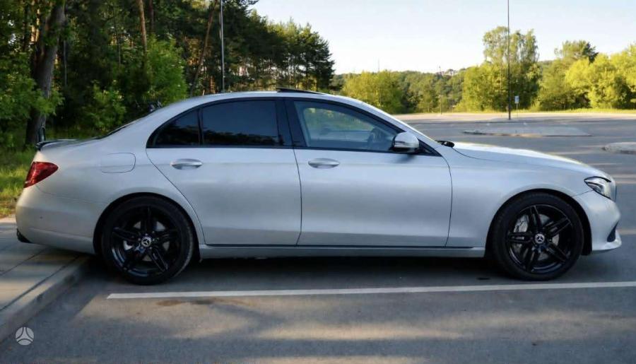 Pelēks Mercedes-Benz E 350 2017 Kauņa, ar dzinēja tilpumu 3.00 L un nobraukumu 200 tūkst. km par 18800 €, foto 5 vietnē AUTOMOTO.COM.LV