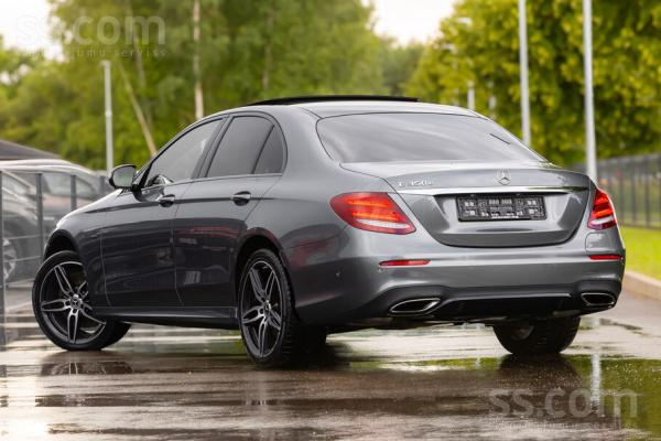 Grey Mercedes-Benz E 350 2018 in Riga, with an engine capacity of 2.00 L and mileage of 0 thousand km for 21800 €, photo 4 on AUTOMOTO.COM.LV