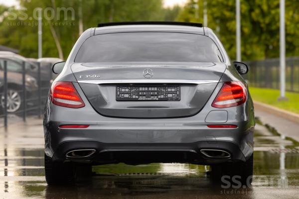 Grey Mercedes-Benz E 350 2018 in Riga, with an engine capacity of 2.00 L and mileage of 0 thousand km for 21800 €, photo 5 on AUTOMOTO.COM.LV