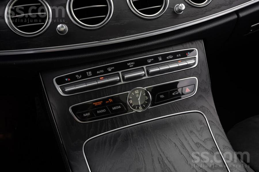 Grey Mercedes-Benz E 350 2018 in Riga, with an engine capacity of 2.00 L and mileage of 0 thousand km for 21800 €, photo 24 on AUTOMOTO.COM.LV