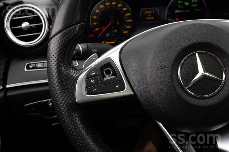 Grey Mercedes-Benz E 350 2018 in Riga, with an engine capacity of 2.00 L and mileage of 0 thousand km for 21800 €, photo 26 on AUTOMOTO.COM.LV