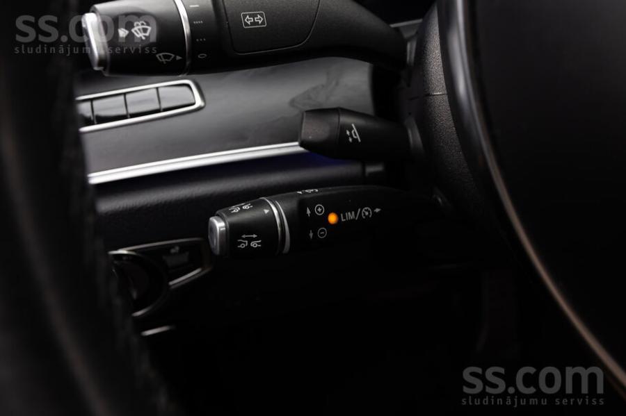 Grey Mercedes-Benz E 350 2018 in Riga, with an engine capacity of 2.00 L and mileage of 0 thousand km for 21800 €, photo 27 on AUTOMOTO.COM.LV