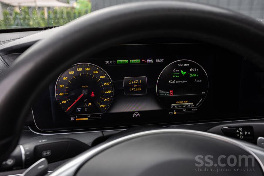 Grey Mercedes-Benz E 350 2018 in Riga, with an engine capacity of 2.00 L and mileage of 0 thousand km for 21800 €, photo 35 on AUTOMOTO.COM.LV