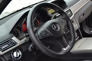 Grey Mercedes-Benz E 350 2009 in Jekabpils, with an engine capacity of 3.00 L and mileage of 291 thousand km for 9300 €, photo 12 on AUTOMOTO.COM.LV