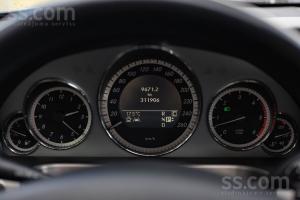 Серый Мерседес E 350 2009 в Рига, объемом двигателя 3.00 л и пробегом 312 тыс. км за 9990 €, фото 23 на AUTOMOTO.COM.LV