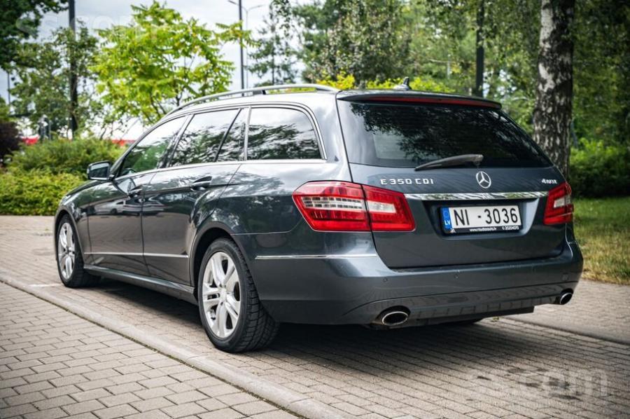 Pelēks Mercedes-Benz E 350 2010 Rīga, ar dzinēja tilpumu 3.00 L un nobraukumu 0 tūkst. km par 5990 €, foto 6 vietnē AUTOMOTO.COM.LV