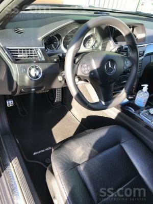 Pelēks Mercedes-Benz E 350 2010 Rīga, ar dzinēja tilpumu 3.00 L un nobraukumu 350 tūkst. km par 9150 €, foto 13 vietnē AUTOMOTO.COM.LV