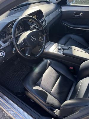 Pelēks Mercedes-Benz E 350 2010 Utena, ar dzinēja tilpumu 3.00 L un nobraukumu 319 tūkst. km par 5650 €, foto 10 vietnē AUTOMOTO.COM.LV