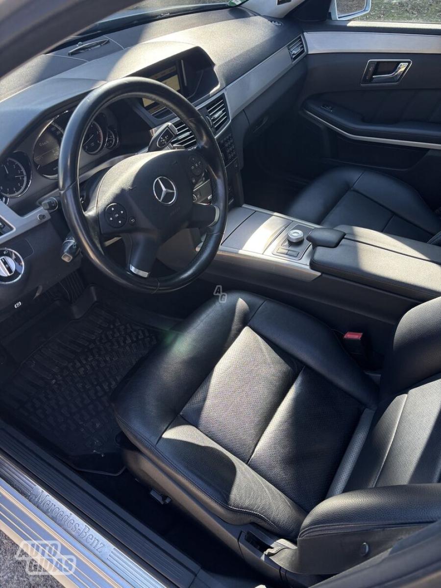 Pelēks Mercedes-Benz E 350 2010 Utena, ar dzinēja tilpumu 3.00 L un nobraukumu 319 tūkst. km par 5650 €, foto 10 vietnē AUTOMOTO.COM.LV