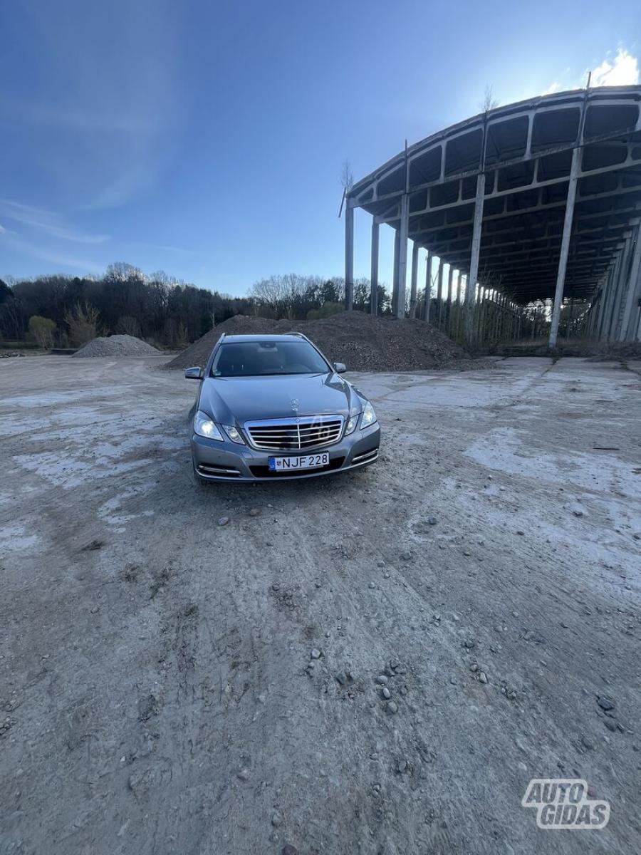 Pelēks Mercedes-Benz E 350 2010 Šakiai, ar dzinēja tilpumu 3.00 L un nobraukumu 285 tūkst. km par 6500 €, foto 7 vietnē AUTOMOTO.COM.LV