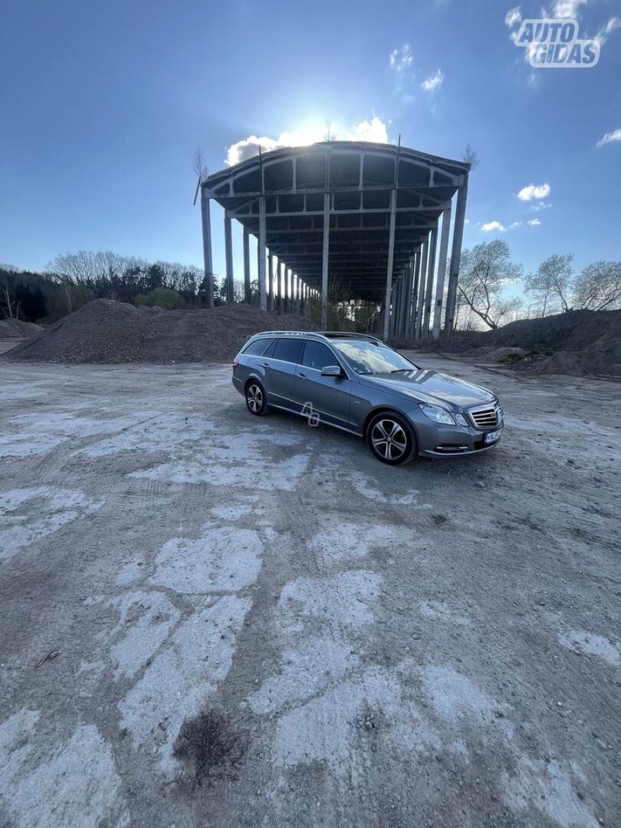 Pelēks Mercedes-Benz E 350 2010 Šakiai, ar dzinēja tilpumu 3.00 L un nobraukumu 285 tūkst. km par 6500 €, foto 8 vietnē AUTOMOTO.COM.LV