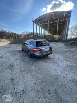 Pelēks Mercedes-Benz E 350 2010 Šakiai, ar dzinēja tilpumu 3.00 L un nobraukumu 285 tūkst. km par 6500 €, foto 9 vietnē AUTOMOTO.COM.LV