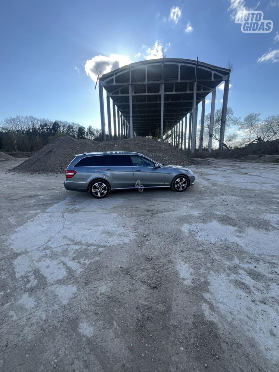 Pelēks Mercedes-Benz E 350 2010 Šakiai, ar dzinēja tilpumu 3.00 L un nobraukumu 285 tūkst. km par 6500 €, foto 12 vietnē AUTOMOTO.COM.LV
