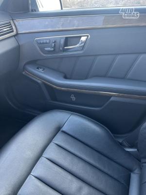 Pelēks Mercedes-Benz E 350 2010 Šakiai, ar dzinēja tilpumu 3.00 L un nobraukumu 285 tūkst. km par 6500 €, foto 21 vietnē AUTOMOTO.COM.LV