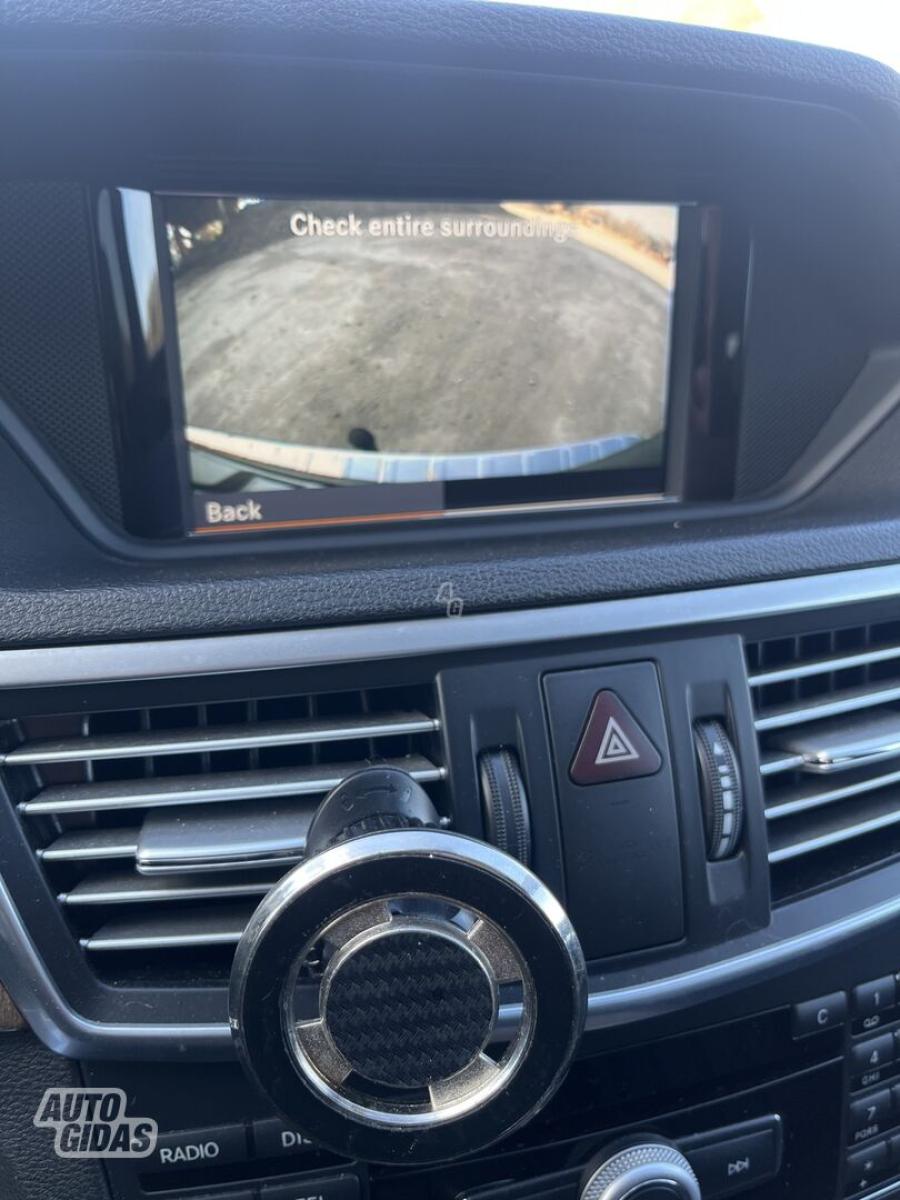 Pelēks Mercedes-Benz E 350 2010 Šakiai, ar dzinēja tilpumu 3.00 L un nobraukumu 285 tūkst. km par 6500 €, foto 24 vietnē AUTOMOTO.COM.LV
