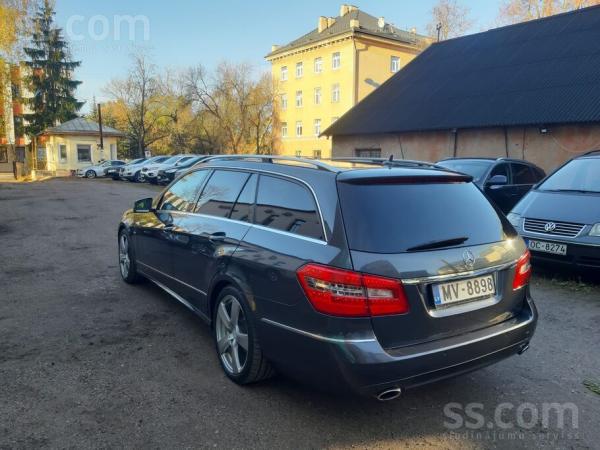 Grey Mercedes-Benz E 350 2010 in Daugavpils, with an engine capacity of 3.00 L and mileage of 0 thousand km for 9950 €, photo 8 on AUTOMOTO.COM.LV