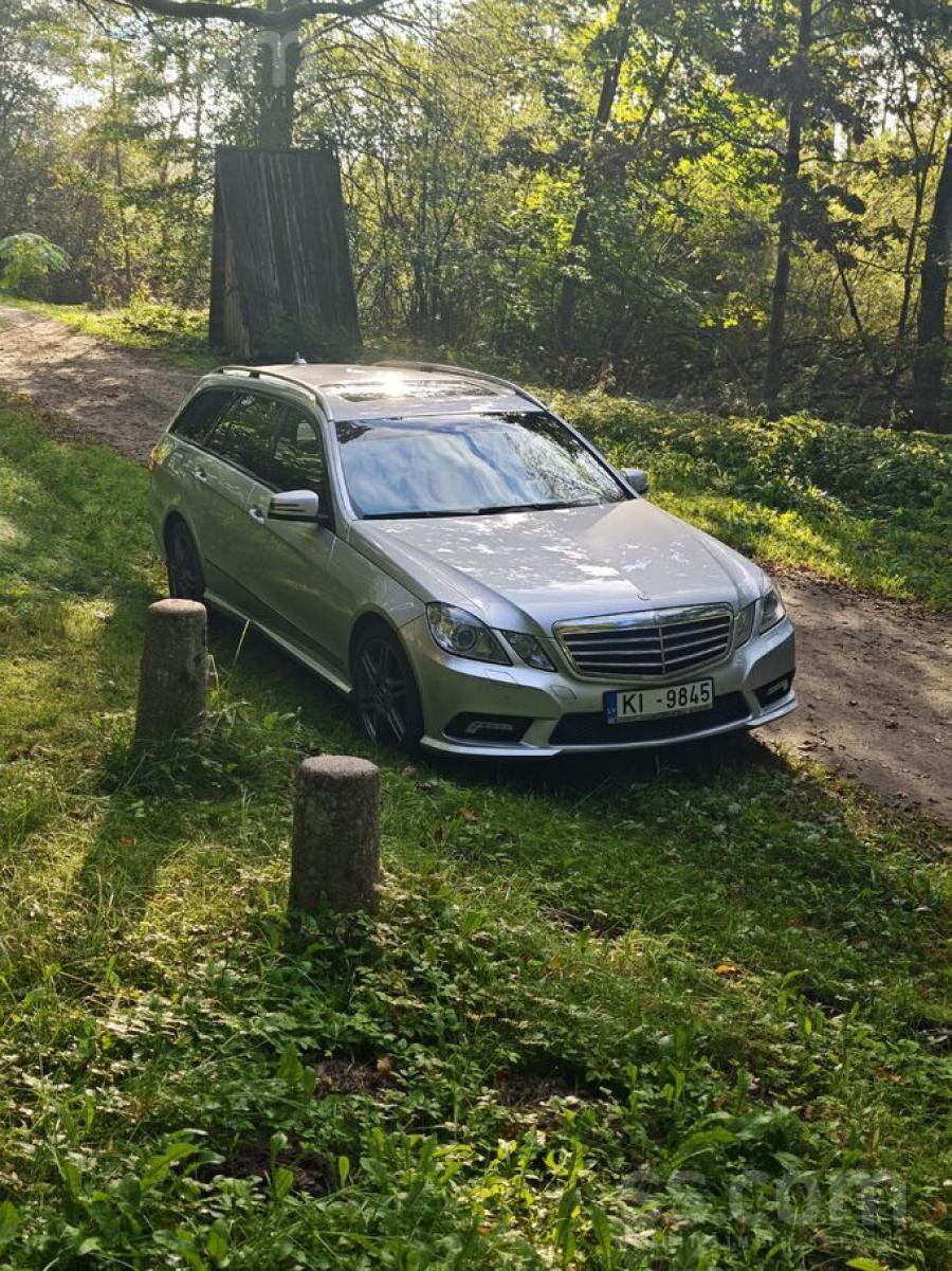 Grey Mercedes-Benz E 350 2010 in Aizkraukle, with an engine capacity of 3.00 L and mileage of 360 thousand km for 6700 €, photo 1 on AUTOMOTO.COM.LV