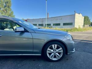 Pelēks Mercedes-Benz E 350 2010 Šauļi, ar dzinēja tilpumu 2.99 L un nobraukumu 268 tūkst. km par 6650 €, foto 5 vietnē AUTOMOTO.COM.LV