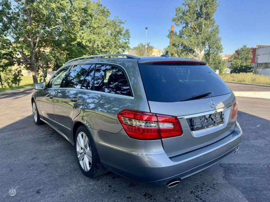 Pelēks Mercedes-Benz E 350 2010 Šauļi, ar dzinēja tilpumu 2.99 L un nobraukumu 268 tūkst. km par 6650 €, foto 11 vietnē AUTOMOTO.COM.LV