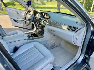 Pelēks Mercedes-Benz E 350 2010 Šauļi, ar dzinēja tilpumu 2.99 L un nobraukumu 268 tūkst. km par 6650 €, foto 24 vietnē AUTOMOTO.COM.LV