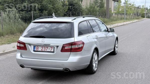 Pelēks Mercedes-Benz E 350 2010 Daugavpils, ar dzinēja tilpumu 3.00 L un nobraukumu 301 tūkst. km par 7290 €, foto 3 vietnē AUTOMOTO.COM.LV