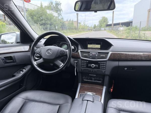 Pelēks Mercedes-Benz E 350 2010 Daugavpils, ar dzinēja tilpumu 3.00 L un nobraukumu 301 tūkst. km par 7290 €, foto 8 vietnē AUTOMOTO.COM.LV