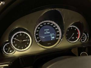 Grey Mercedes-Benz E 350 2010 in Marijampole, with an engine capacity of 2.99 L and mileage of 267 thousand km for 8999 €, photo 16 on AUTOMOTO.COM.LV