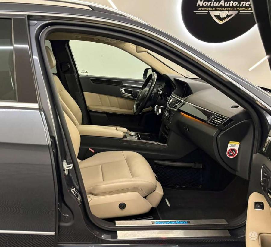 Grey Mercedes-Benz E 350 2010 in Marijampole, with an engine capacity of 2.99 L and mileage of 267 thousand km for 8999 €, photo 17 on AUTOMOTO.COM.LV