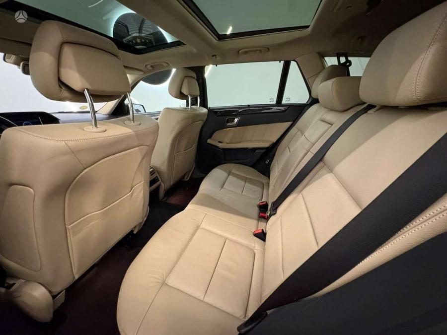Grey Mercedes-Benz E 350 2010 in Marijampole, with an engine capacity of 2.99 L and mileage of 267 thousand km for 8999 €, photo 22 on AUTOMOTO.COM.LV