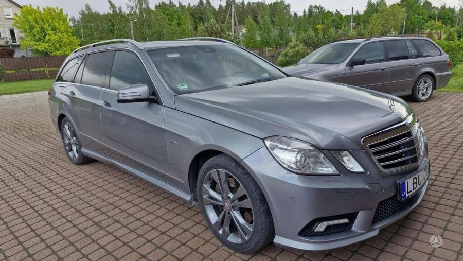 Grey Mercedes-Benz E 350 2010 in Telschi, with an engine capacity of 3.50 L and mileage of 250 thousand km for 7500 €, photo 3 on AUTOMOTO.COM.LV