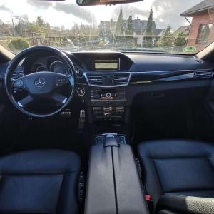 Grey Mercedes-Benz E 350 2010 in Telschi, with an engine capacity of 3.50 L and mileage of 250 thousand km for 7500 €, photo 15 on AUTOMOTO.COM.LV
