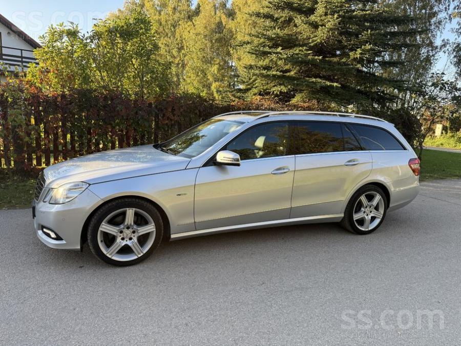Pelēks Mercedes-Benz E 350 2010 Rīga, ar dzinēja tilpumu 3.00 L un nobraukumu 290 tūkst. km par 7150 €, foto 3 vietnē AUTOMOTO.COM.LV
