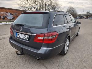 Pelēks Mercedes-Benz E 350 2011 Šauļi, ar dzinēja tilpumu 3.00 L un nobraukumu 297 tūkst. km par 6100 €, foto 5 vietnē AUTOMOTO.COM.LV