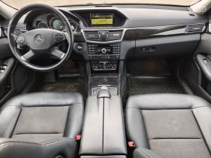 Pelēks Mercedes-Benz E 350 2011 Šauļi, ar dzinēja tilpumu 3.00 L un nobraukumu 297 tūkst. km par 6100 €, foto 12 vietnē AUTOMOTO.COM.LV