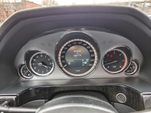 Pelēks Mercedes-Benz E 350 2011 Šauļi, ar dzinēja tilpumu 3.00 L un nobraukumu 297 tūkst. km par 6100 €, foto 21 vietnē AUTOMOTO.COM.LV