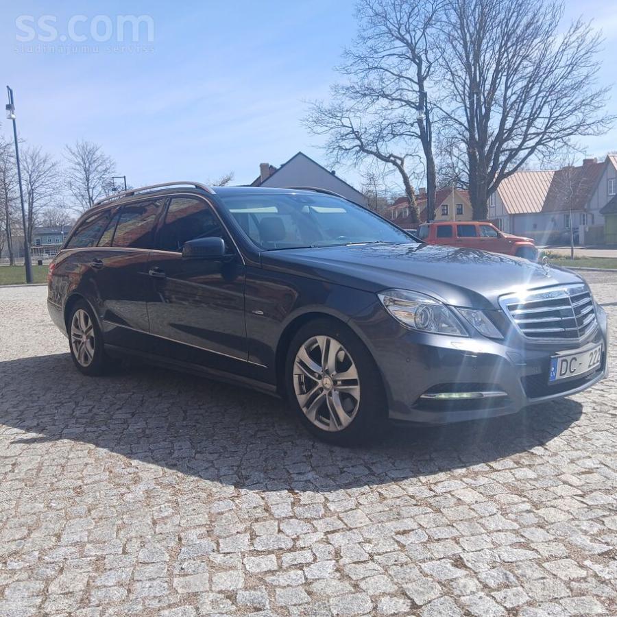 Pelēks Mercedes-Benz E 350 2011 Ventspils, ar dzinēja tilpumu 3.00 L un nobraukumu 267 tūkst. km par 9250 €, foto 5 vietnē AUTOMOTO.COM.LV