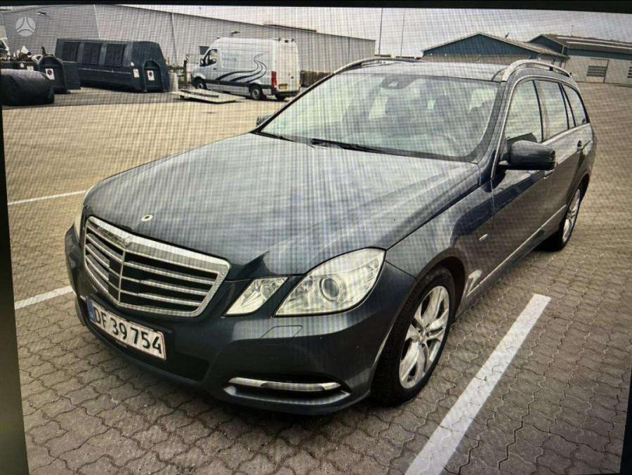 Серый Мерседес E 350 2011 в Утена, объемом двигателя 2.99 л и пробегом 390 тыс. км за 5490 €, фото 27 на AUTOMOTO.COM.LV