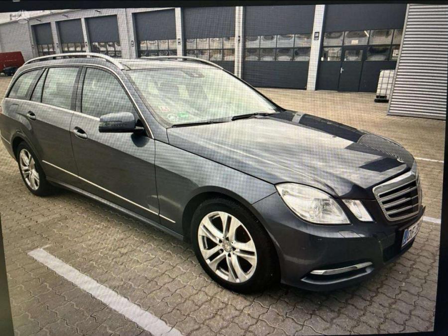 Серый Мерседес E 350 2011 в Утена, объемом двигателя 2.99 л и пробегом 390 тыс. км за 5490 €, фото 28 на AUTOMOTO.COM.LV