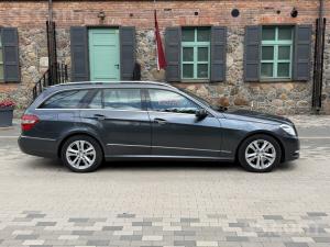 Grey Mercedes-Benz E 350 2011 in Rezekne, with an engine capacity of 3.00 L and mileage of 284 thousand km for 6490 €, photo 5 on AUTOMOTO.COM.LV