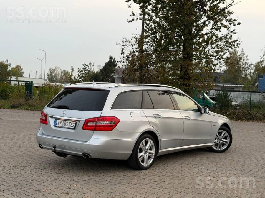 Pelēks Mercedes-Benz E 350 2011 Rīga, ar dzinēja tilpumu 3.00 L un nobraukumu 0 tūkst. km par 6950 €, foto 11 vietnē AUTOMOTO.COM.LV