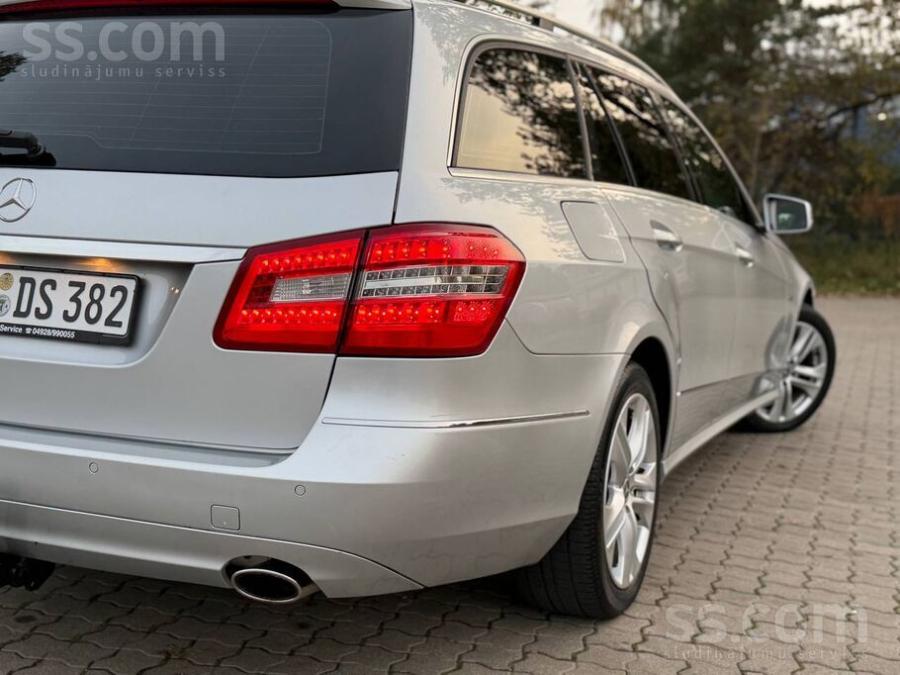 Pelēks Mercedes-Benz E 350 2011 Rīga, ar dzinēja tilpumu 3.00 L un nobraukumu 0 tūkst. km par 6950 €, foto 16 vietnē AUTOMOTO.COM.LV