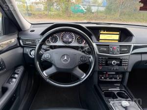 Pelēks Mercedes-Benz E 350 2011 Rīga, ar dzinēja tilpumu 3.00 L un nobraukumu 0 tūkst. km par 6950 €, foto 20 vietnē AUTOMOTO.COM.LV