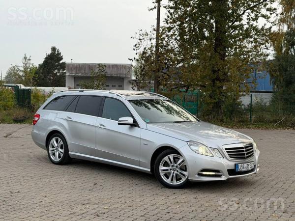Pelēks Mercedes-Benz E 350 2011 Rīga, ar dzinēja tilpumu 3.00 L un nobraukumu 0 tūkst. km par 6750 €, foto 7 vietnē AUTOMOTO.COM.LV