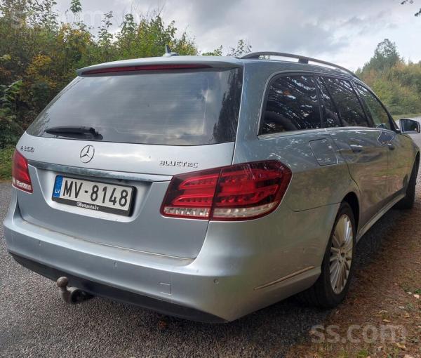 Pelēks Mercedes-Benz E 350 2013 Valmiera, ar dzinēja tilpumu 3.00 L un nobraukumu 356 tūkst. km par 10500 €, foto 6 vietnē AUTOMOTO.COM.LV