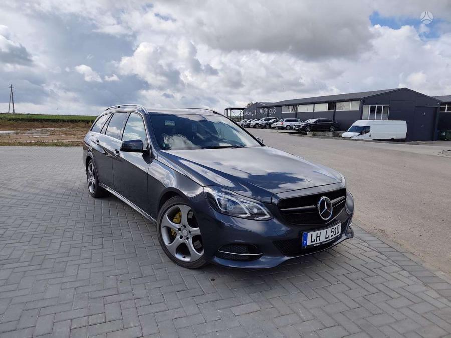 Pelēks Mercedes-Benz E 350 2014 Kauņa, ar dzinēja tilpumu 3.00 L un nobraukumu 322 tūkst. km par 8860 €, foto 1 vietnē AUTOMOTO.COM.LV