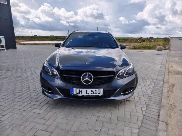 Grey Mercedes-Benz E 350 2014 in Kaunas, with an engine capacity of 3.00 L and mileage of 322 thousand km for 8860 €, photo 4 on AUTOMOTO.COM.LV